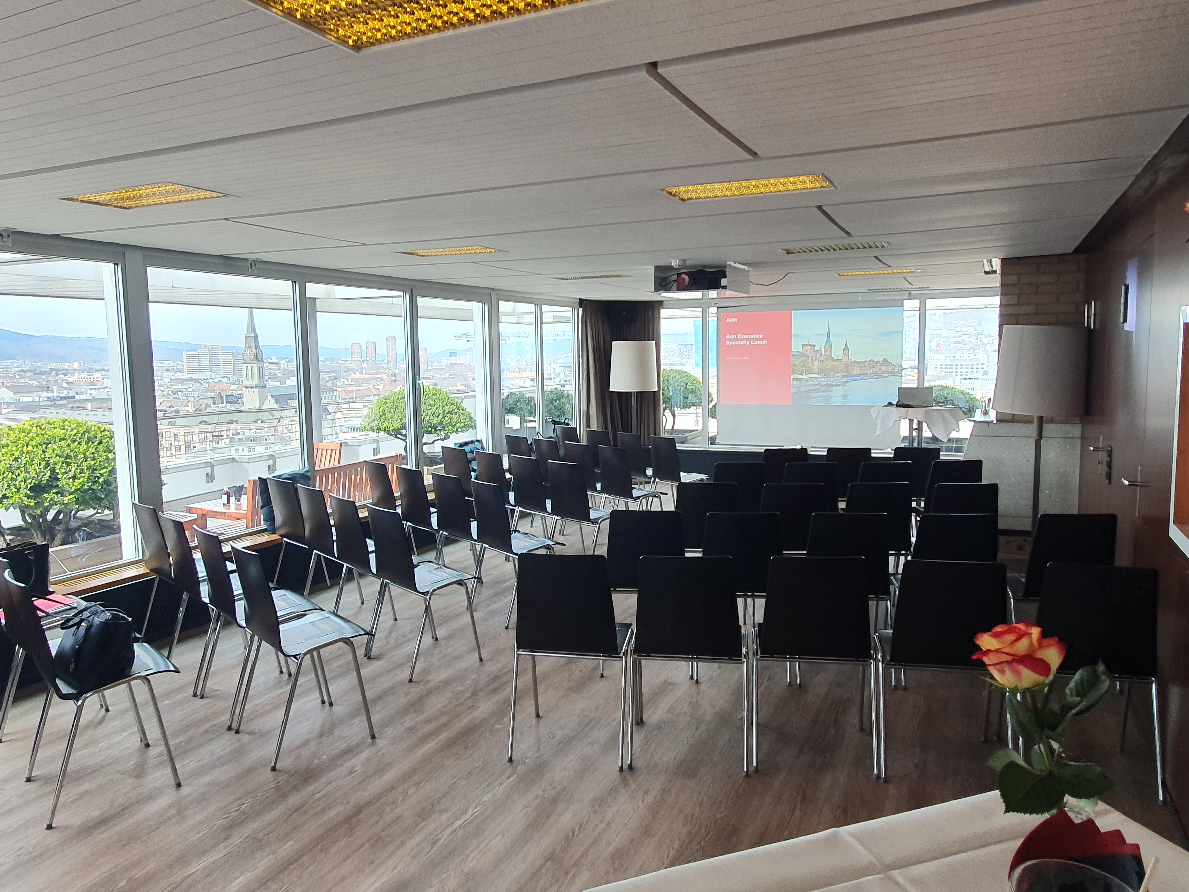 Bar INCONTRO. - Elegant Apero · Stylish Afterwork · Iconic Nights in Zurich